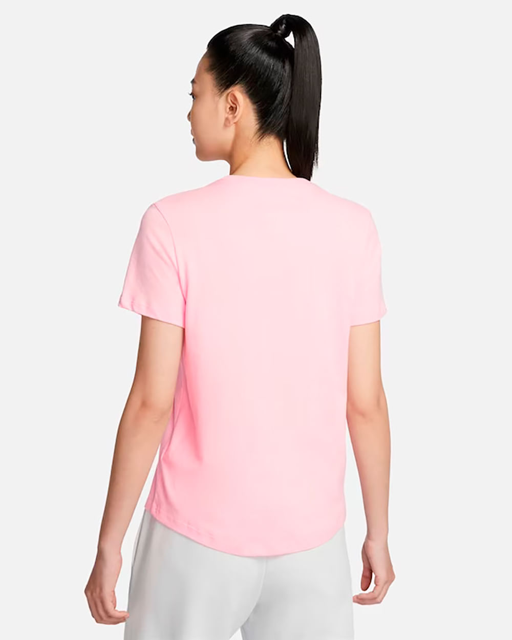 Camiseta Feminina Nike Sportswear Club Essentials - Drastosa | Só as ...